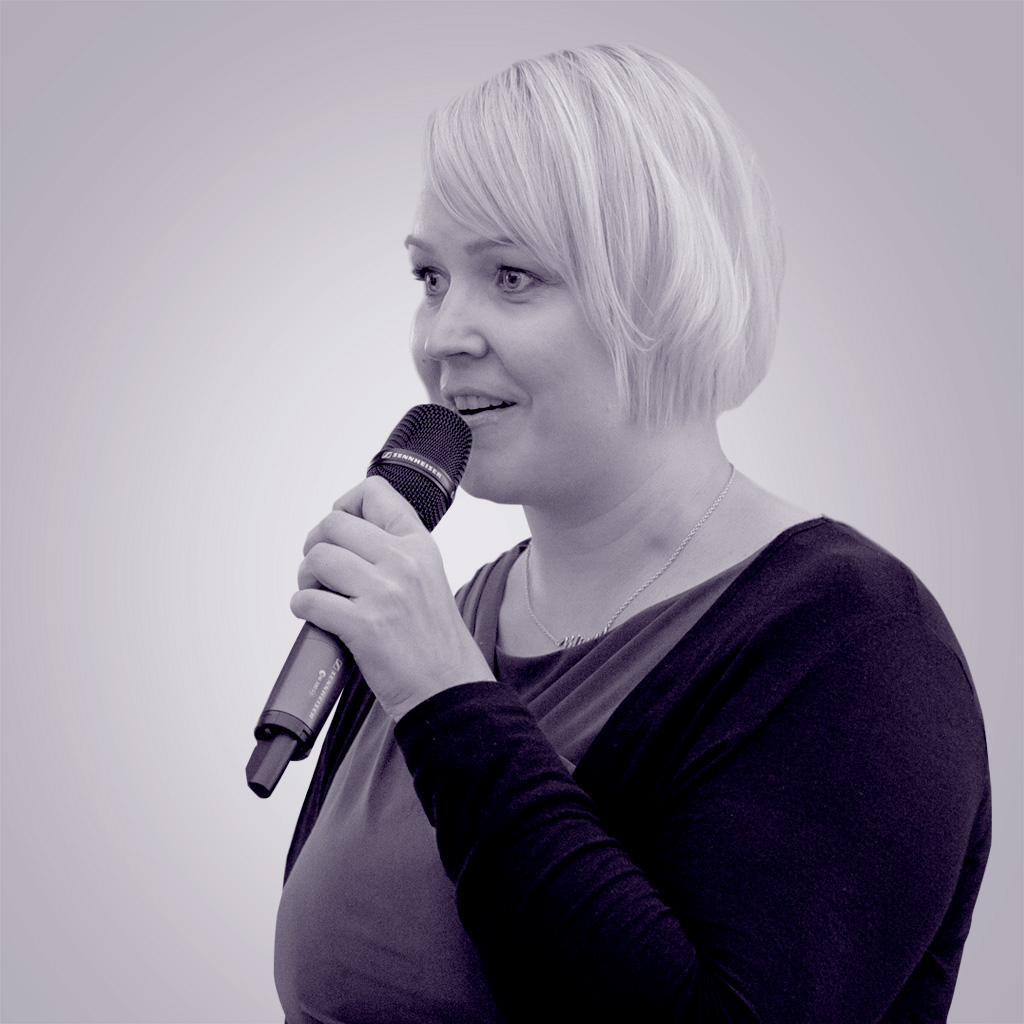 Sosiaalinen media antoi äänen rahasta kiinnostuneille naisille ja ...